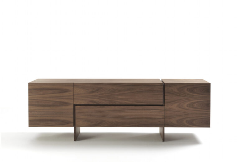 Aki | molitors' Haus für Einrichtungen