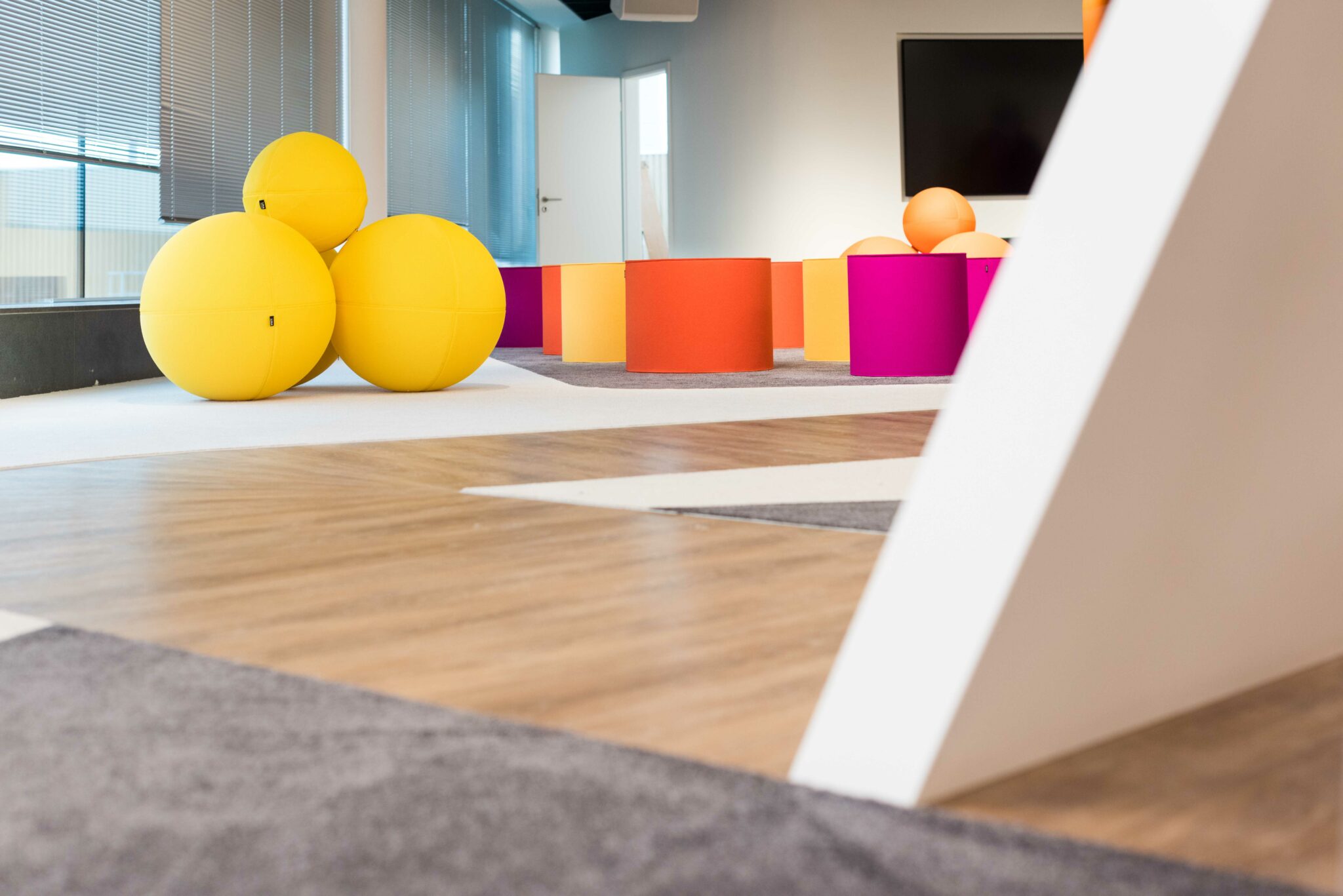 Präsentationsraum und Loungebereich | molitors